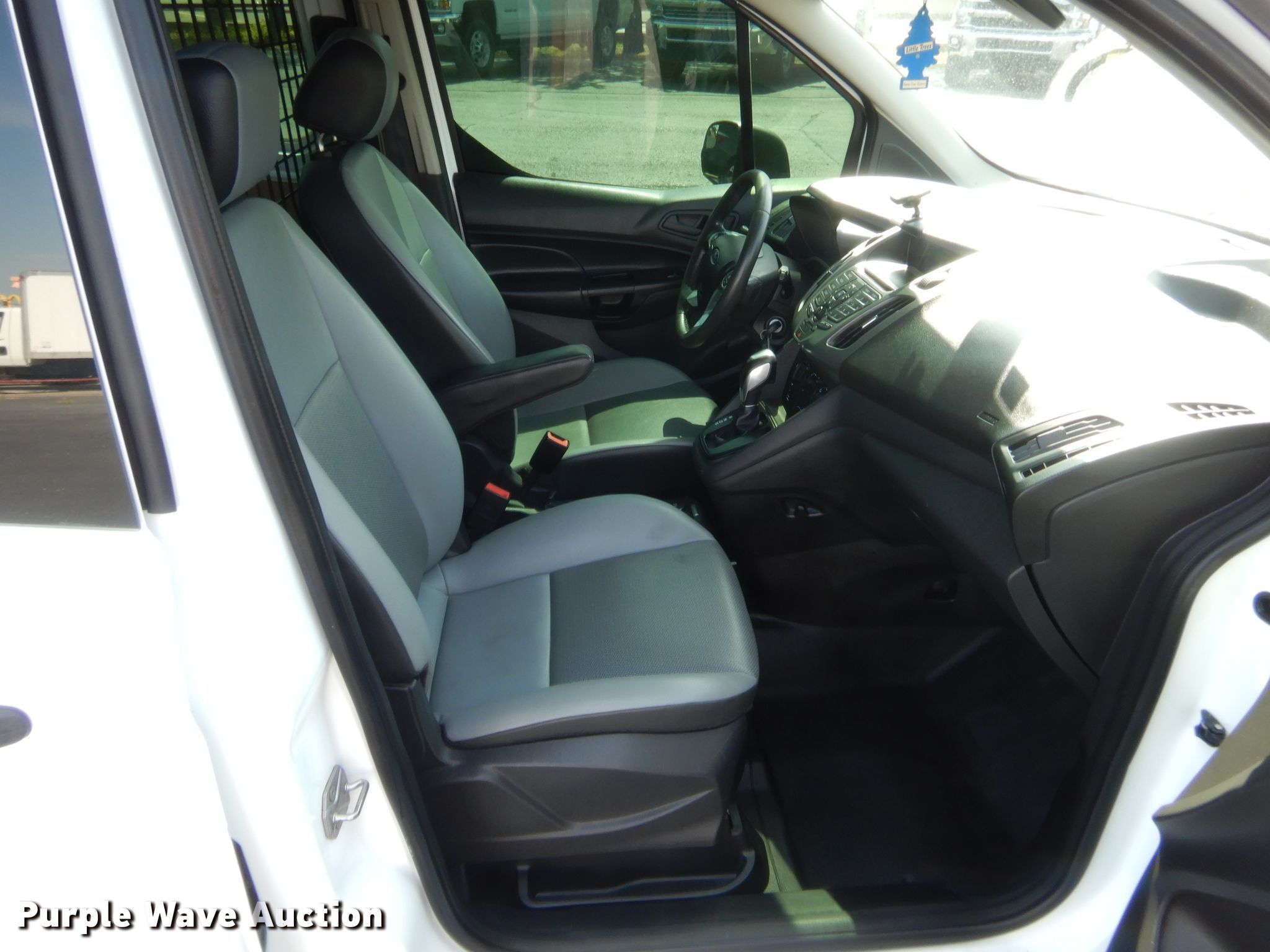 2014 Ford Transit Connect van in Yukon, OK | Item IT9707 sold | Purple Wave