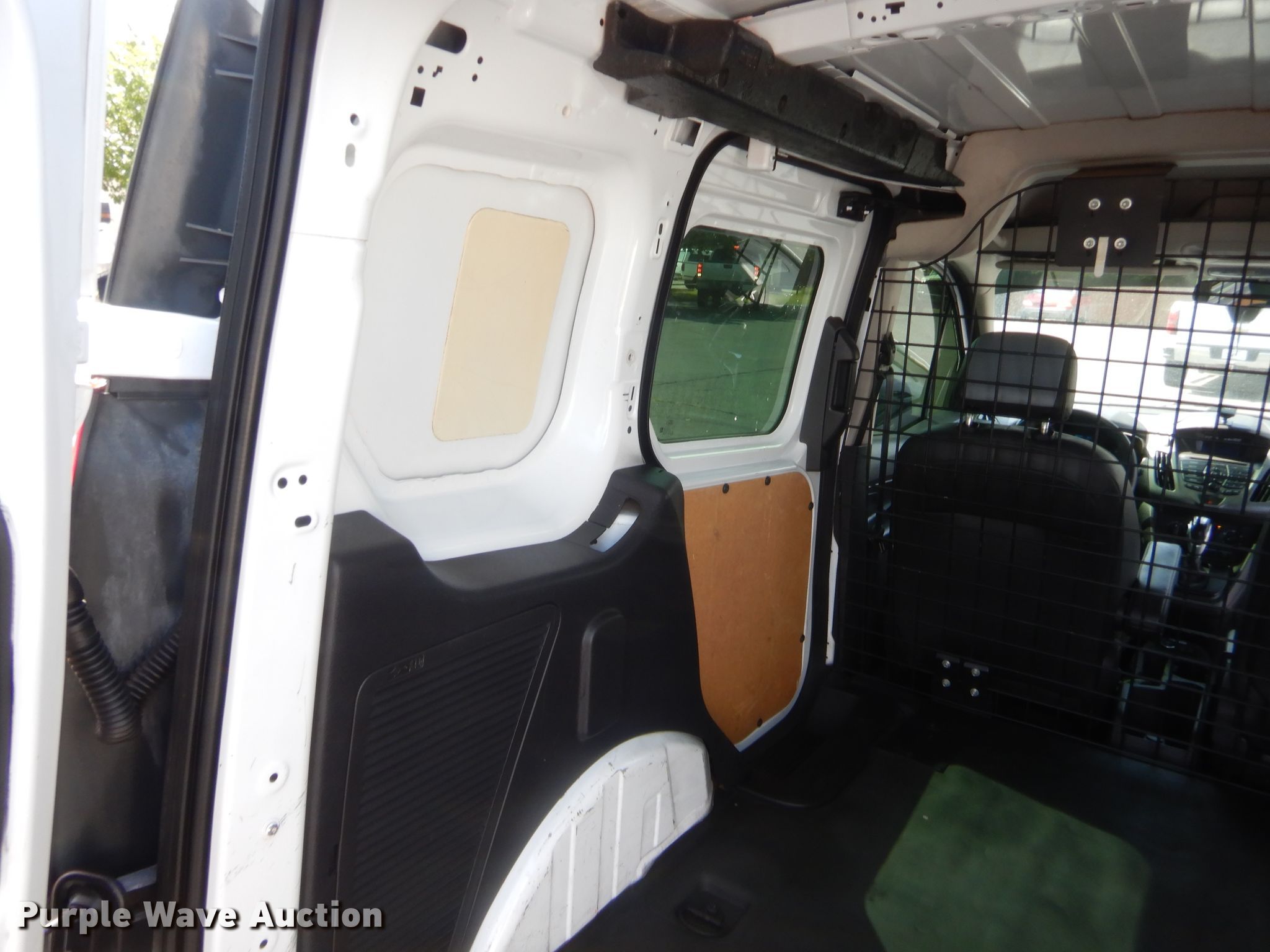 2014 Ford Transit Connect van in Yukon, OK | Item IT9707 sold | Purple Wave