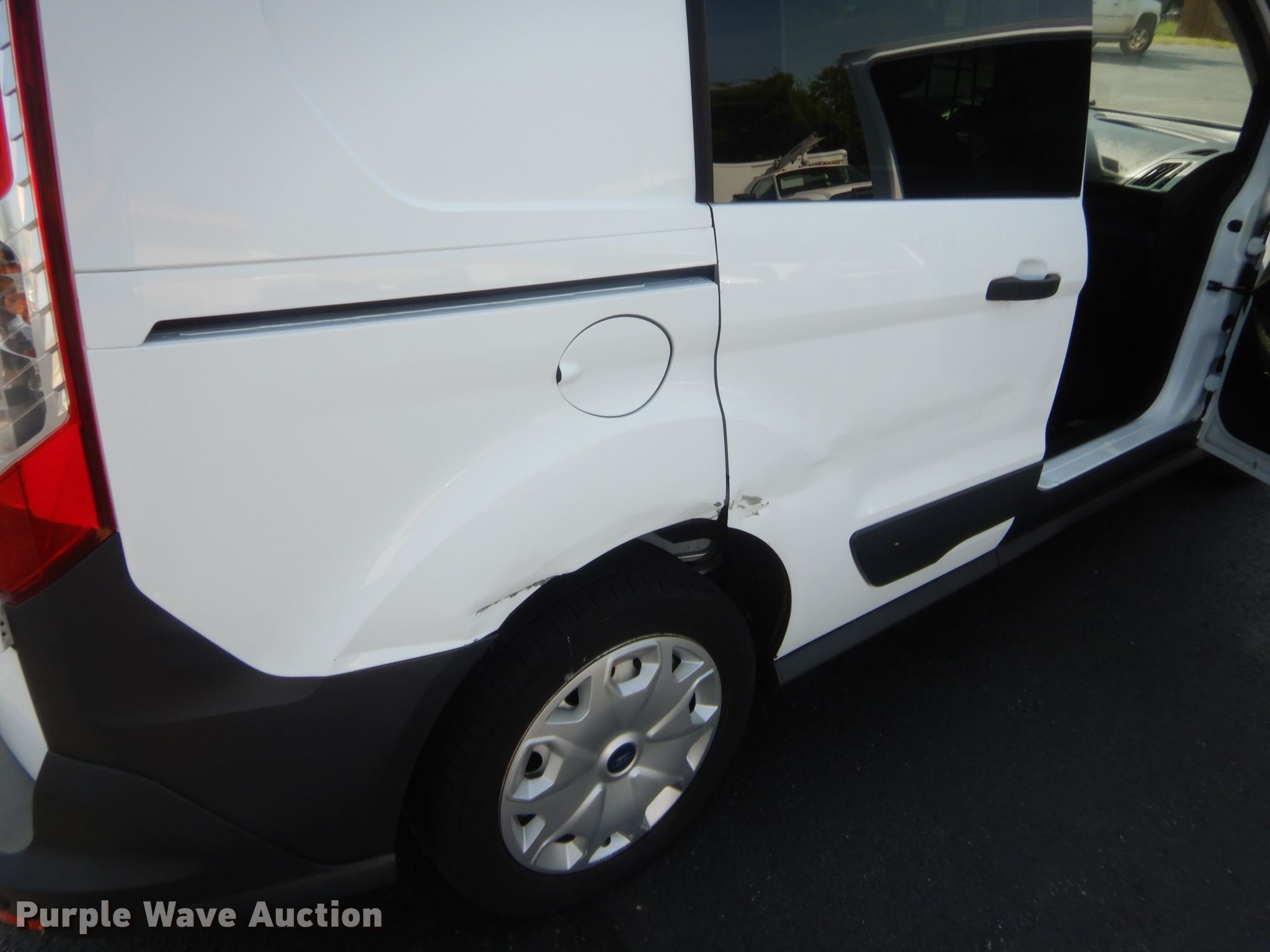 2014 Ford Transit Connect van in Yukon, OK | Item IT9707 sold | Purple Wave