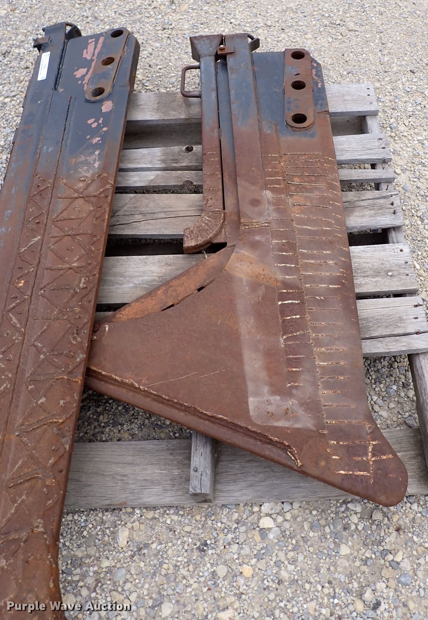 (2) Super Manufacturing vibratory plow blades in Park City, KS | Item ...