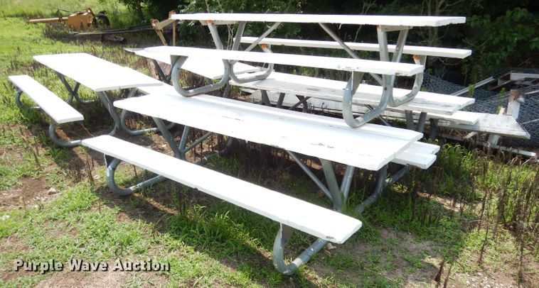 (5) picnic tables in Louisburg, KS | Item IW9959 sold | Purple Wave