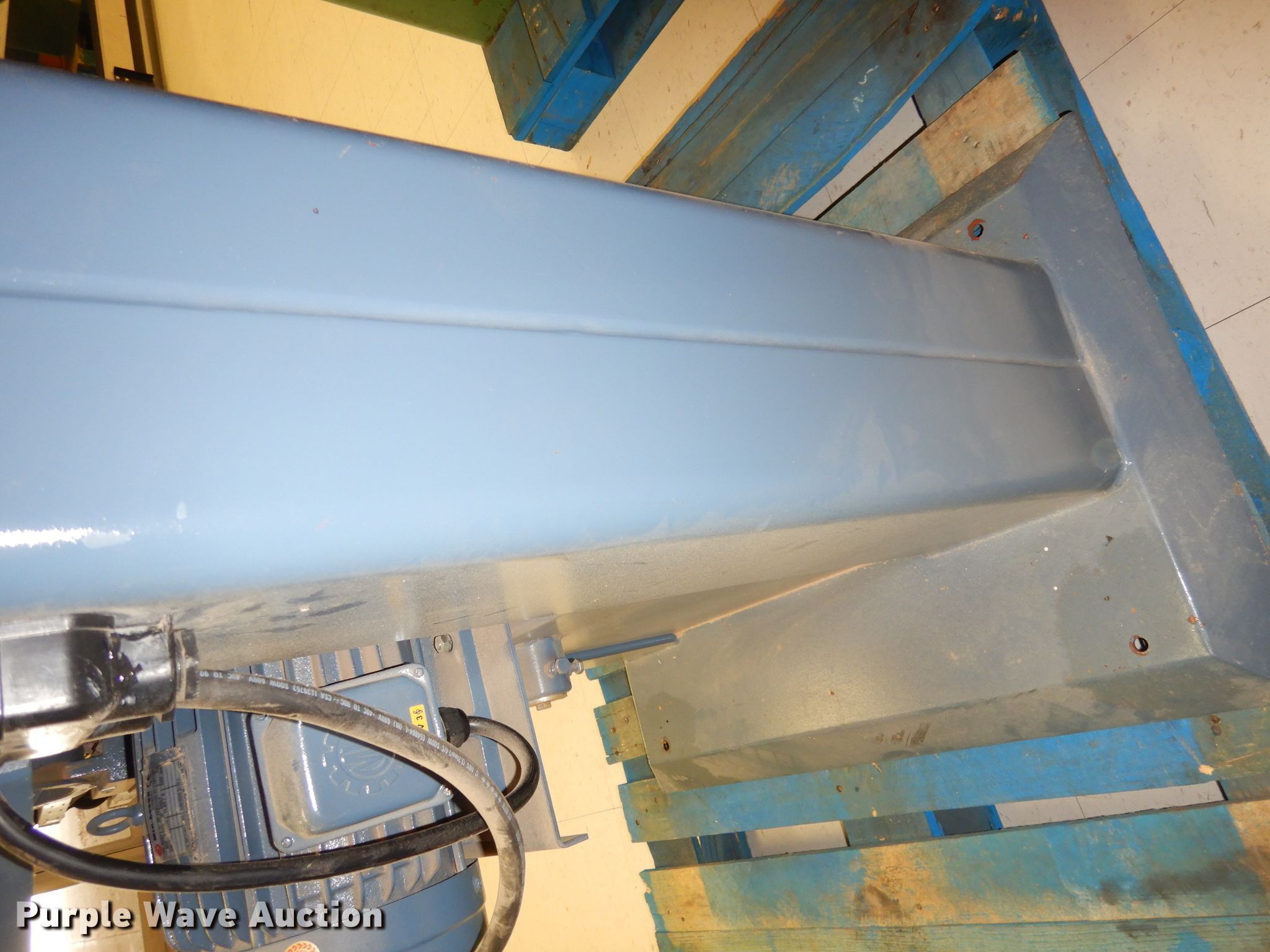 2012 Oliver 4640 bandsaw in Leawood, KS | Item IW9991 sold | Purple Wave