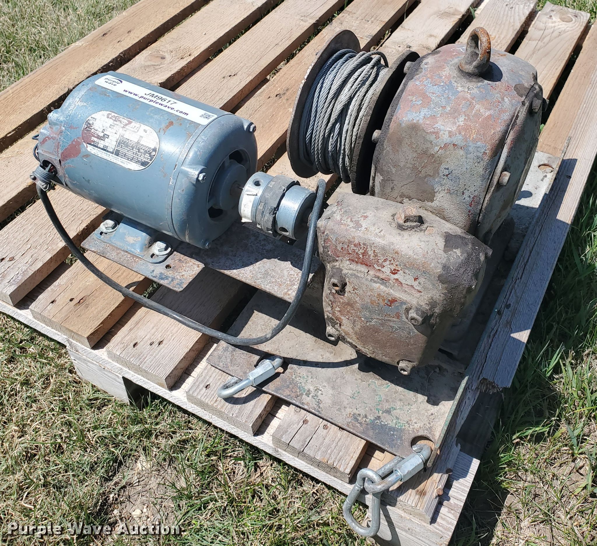 Link Belt winch in Belleville, KS | Item JM9617 sold | Purple Wave