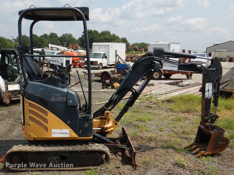 2012 John Deere 17D mini excavator in Paola, KS | Item DM0597 sold ...
