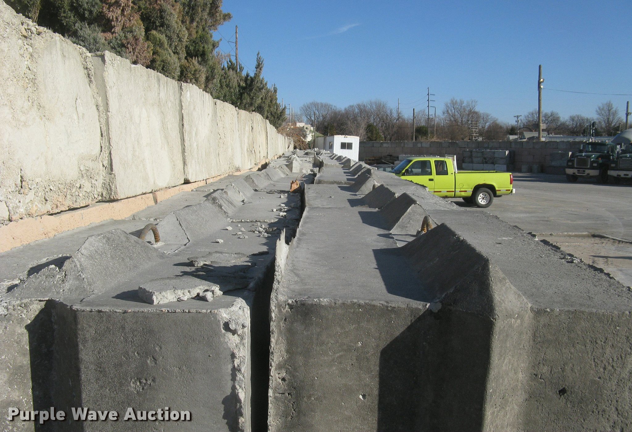 (24) concrete edge bunker block in Newton, KS | Item H1956 sold ...