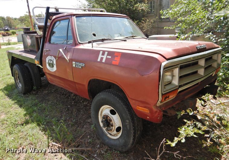 1986 Dodge W250 flatbed pickup truck in Stinnett, TX | Item DK2414 sold ...