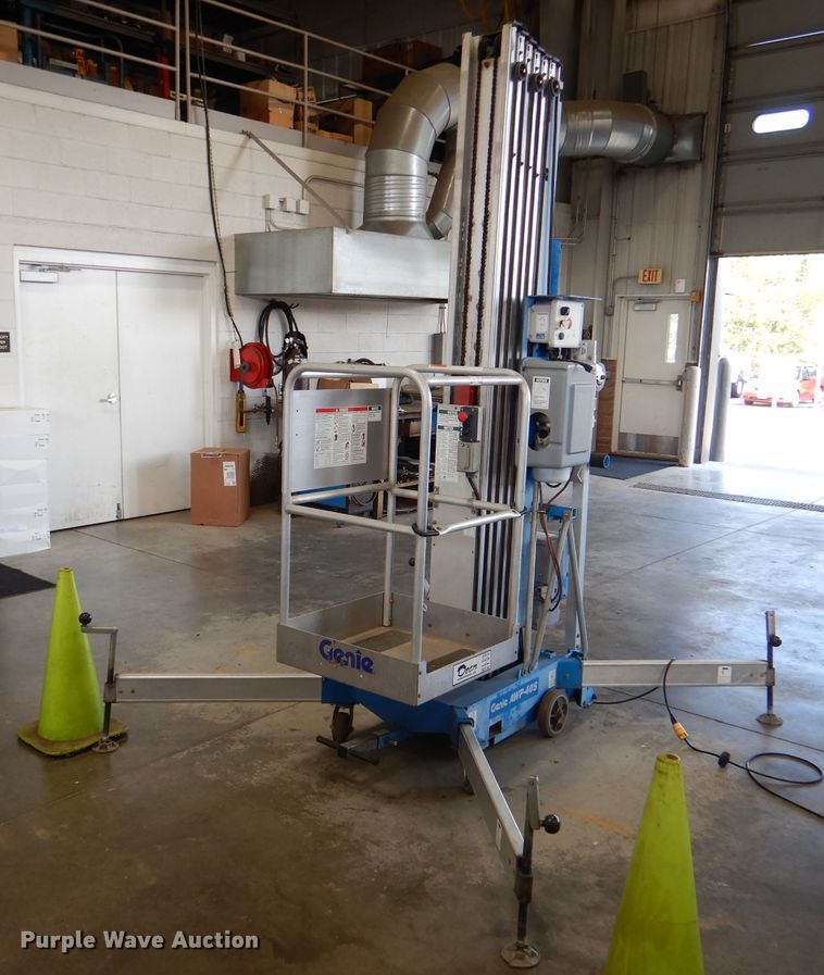 2009 Genie AWP-40S vertical lift in Leawood, KS | Item DM1247 sold ...