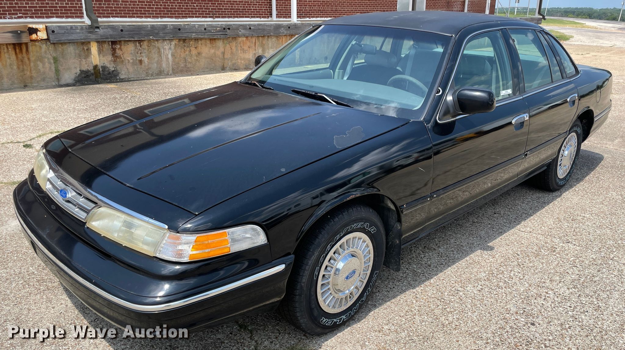 1997 Ford Crown Victoria Police Interceptor in Winfield, KS | Item ...