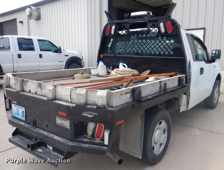 2005 Ford F150 XL flatbed pickup truck in Columbia, MO | Item KW9832 ...