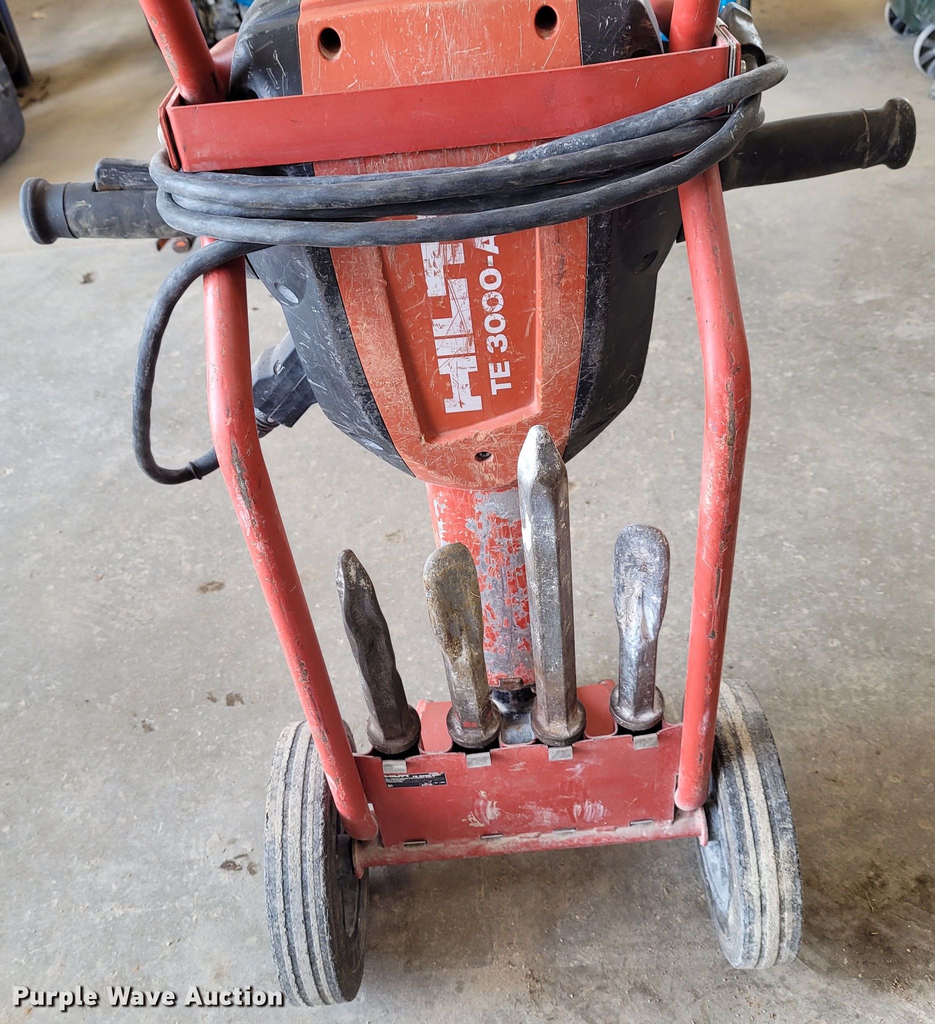 Hilti TE3000-AVR jack hammer in Augusta, KS | Item BY9405 sold | Purple ...
