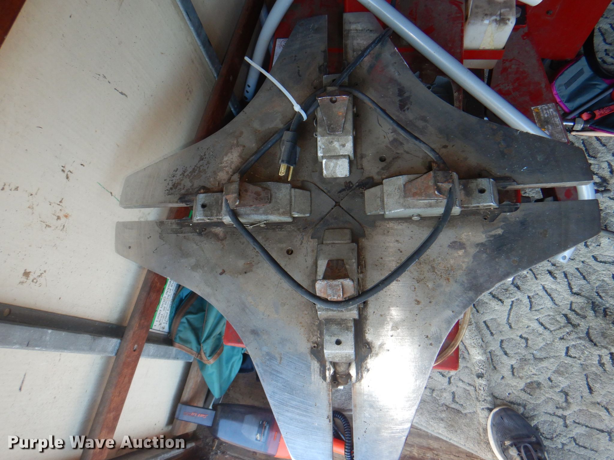 Coats Baseline 500 tire machine in Lincoln, NE | Item KX9654 sold ...