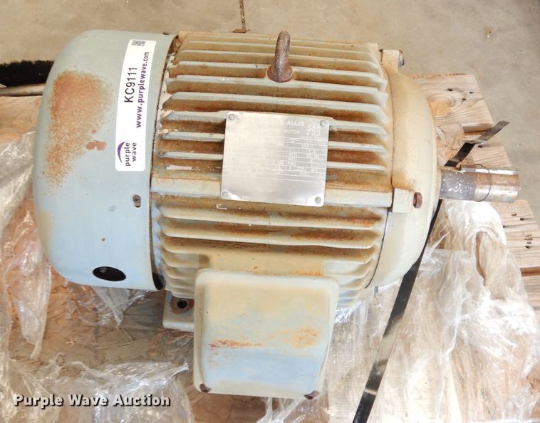 Siemens 074 electric motor in Junction City, KS | Item KC9111 sold | Purple Wave