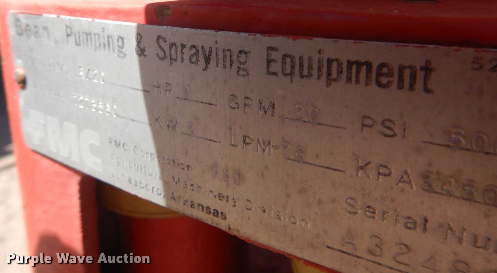 FMC DM20E300FEK sprayer tank in Tribune, KS | Item JZ9877 sold | Purple ...