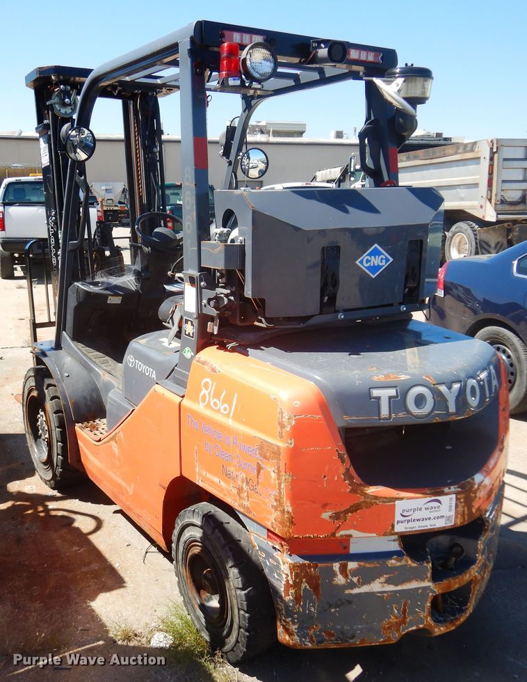 2010 Toyota 8FGU32 forklift in Kansas City, MO | Item DI6116 sold ...