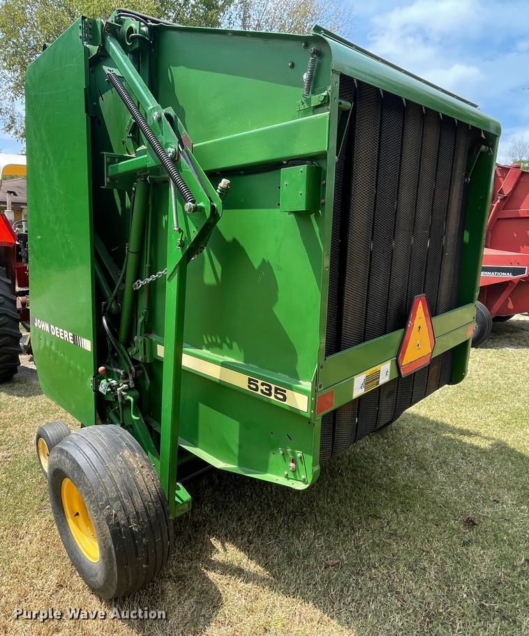 1991 John Deere 535 round baler in Collinsville, OK | Item JQ9725 sold ...