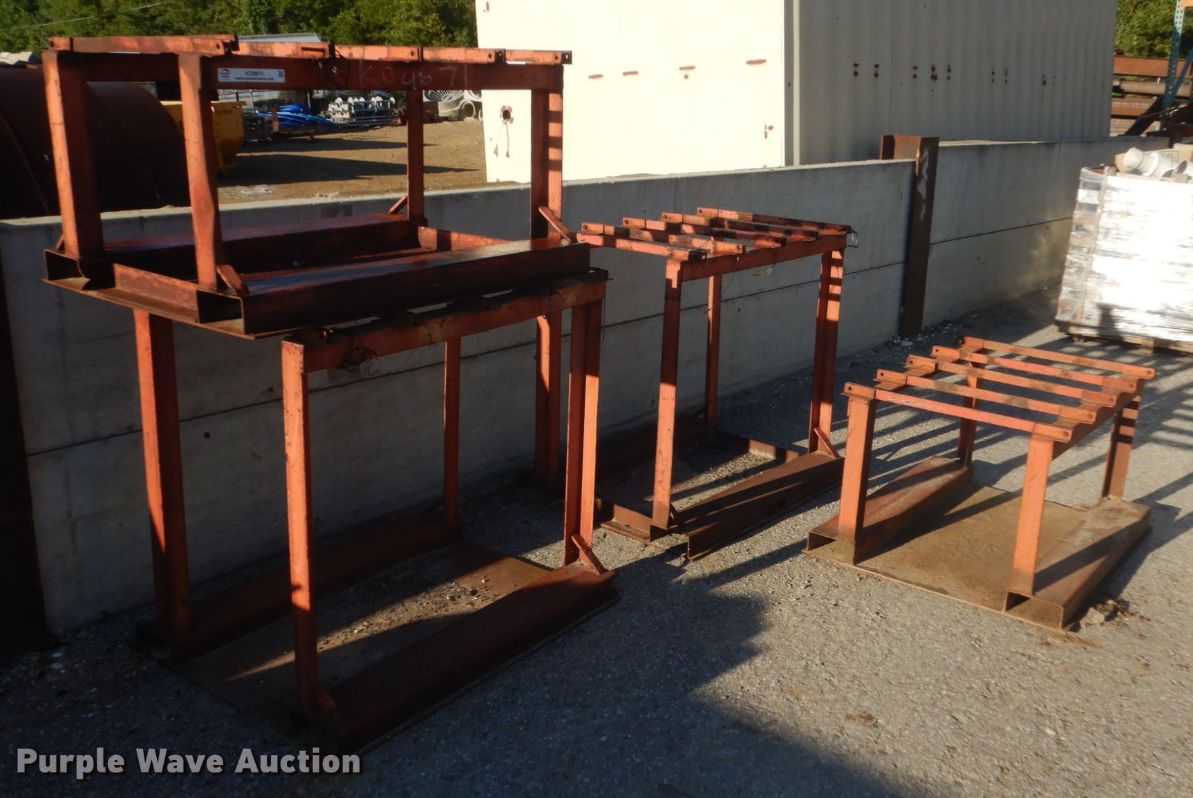 (4) oxygen and acetenyl racks in Rochester, MN | Item KO9671 sold ...