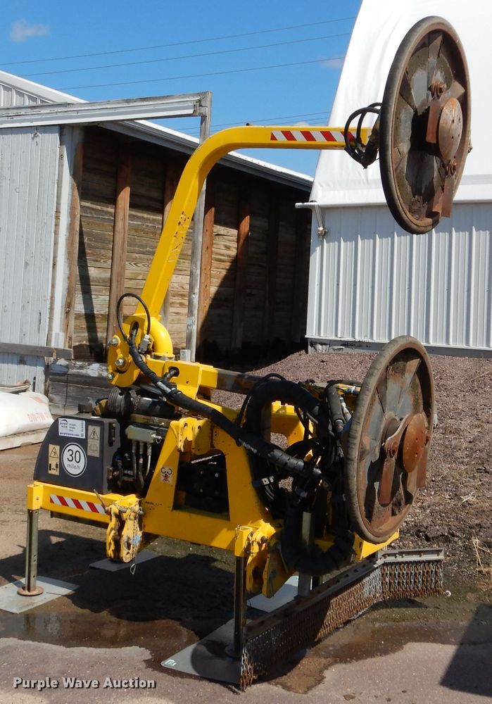 2007 US Ditcher GRM60 guard rail mower in Mitchell, SD | Item DL6303 ...