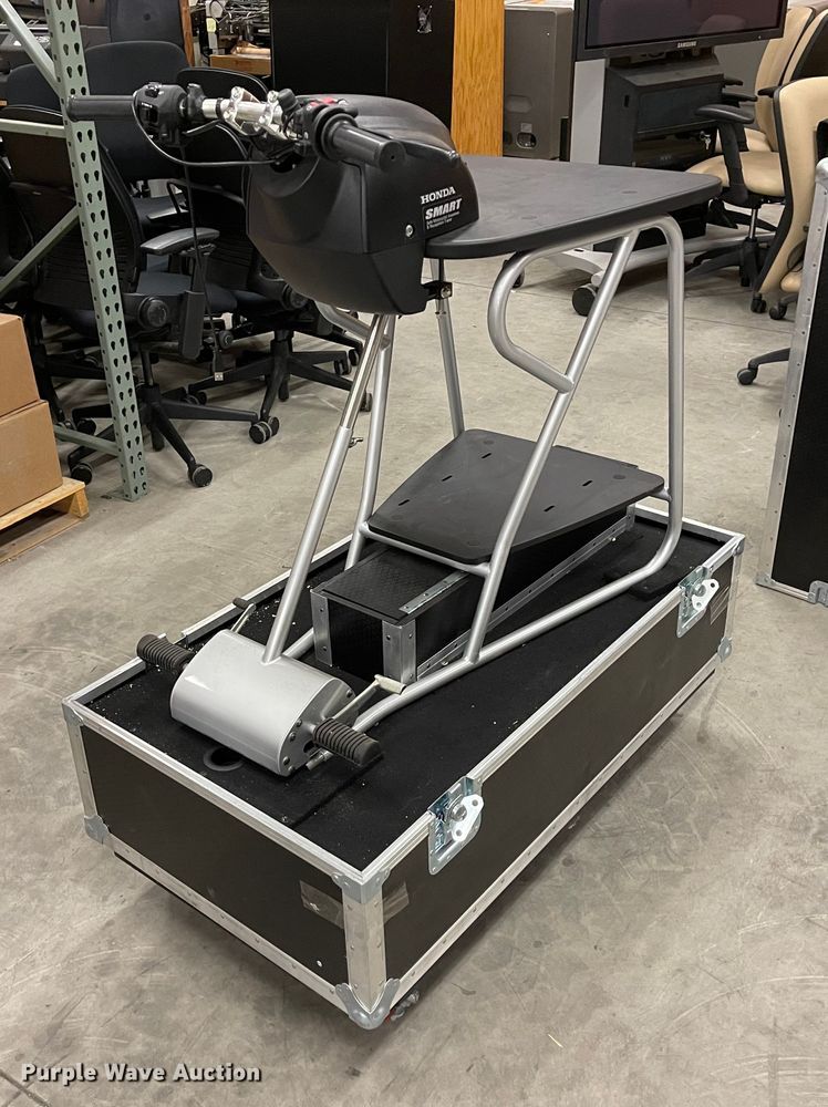 Smart motorcycle training simulator in Pierre, SD | Item KU9278 sold ...