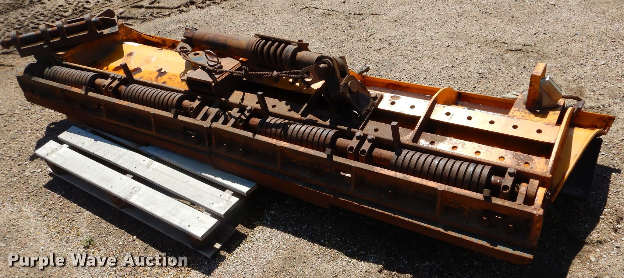 Monroe wing plow in Mitchell, SD | Item DL6293 sold | Purple Wave