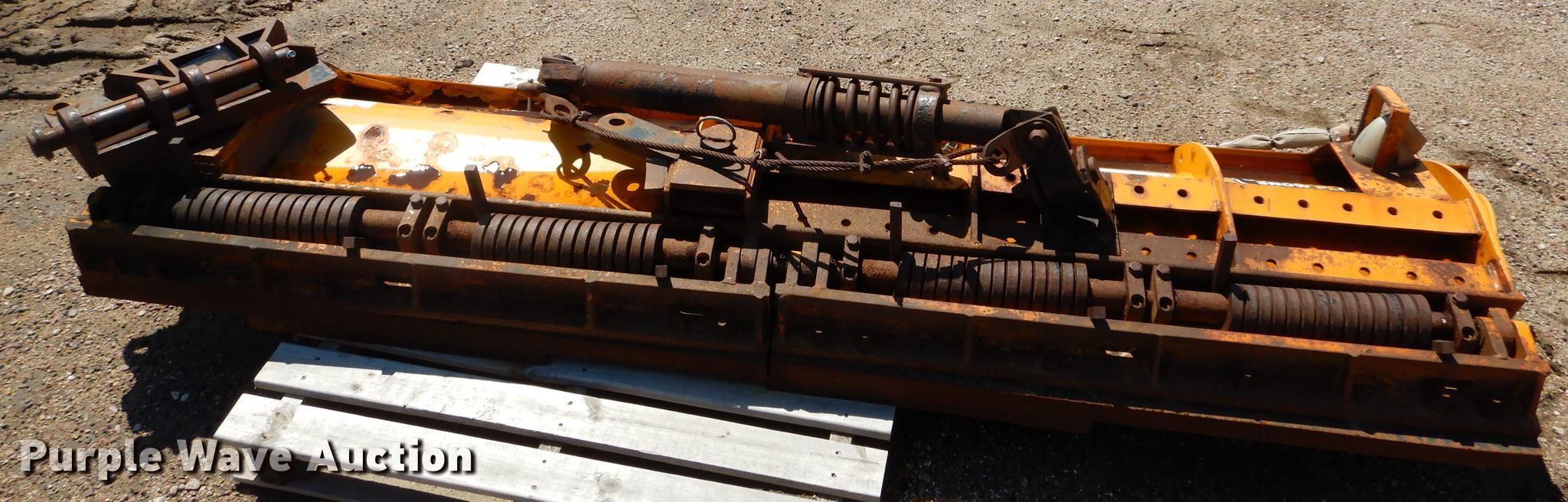 Monroe wing plow in Mitchell, SD | Item DL6293 sold | Purple Wave