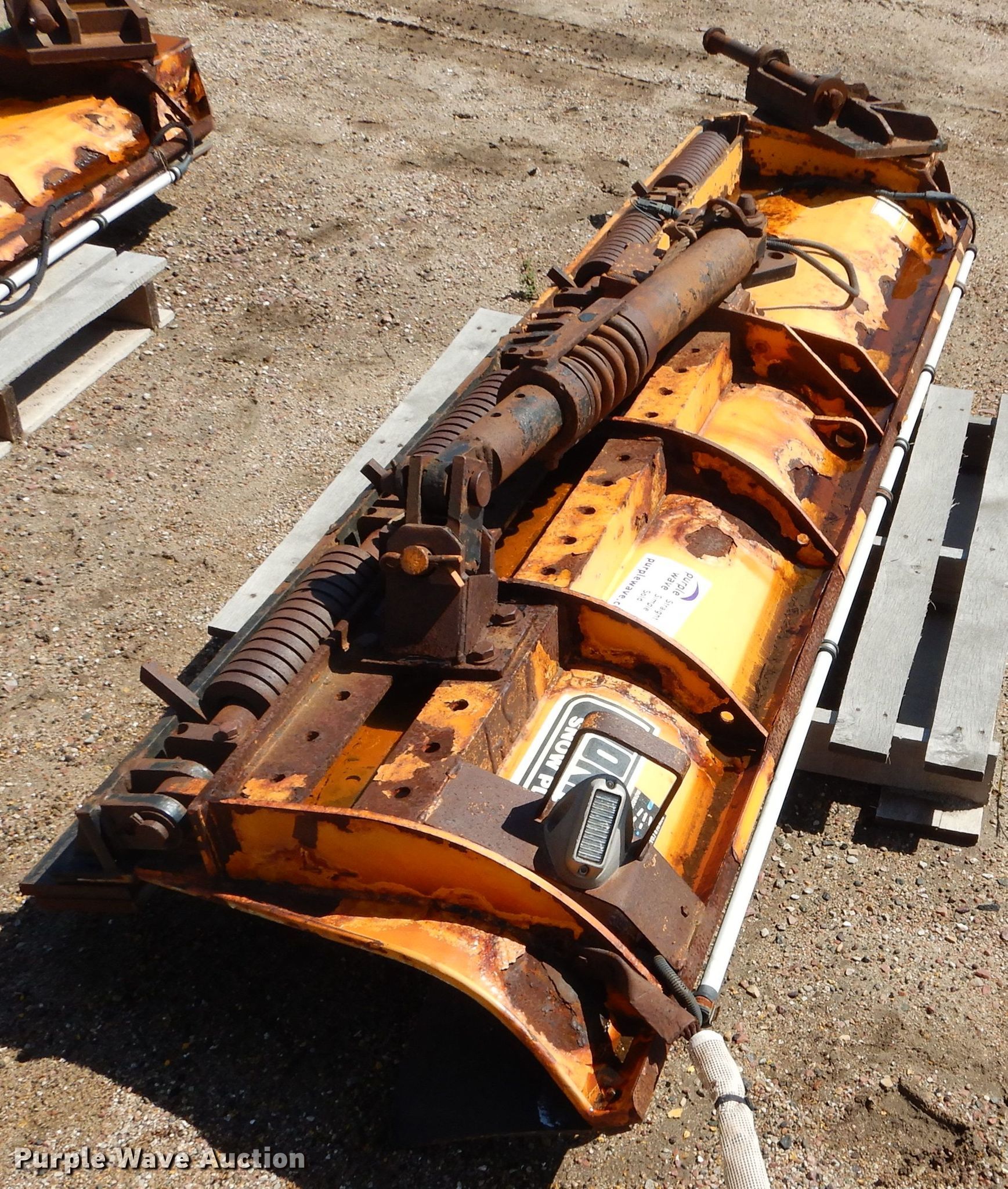 2008 Monroe wing plow in Mitchell, SD | Item DL6295 sold | Purple Wave