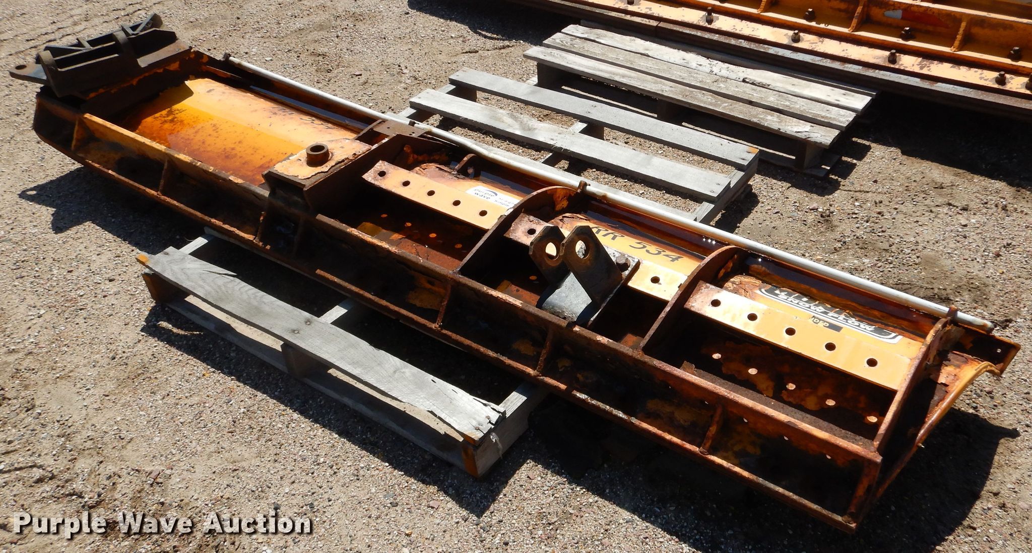 2002 Monroe wing plow in Mitchell, SD | Item DL6297 sold | Purple Wave