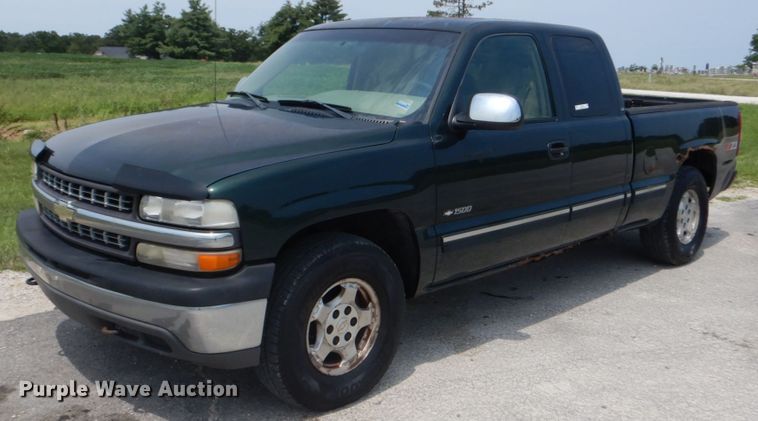 2001 Chevrolet Silverado 1500 Z71 Ext. Cab pickup truck in Moscow Mills ...