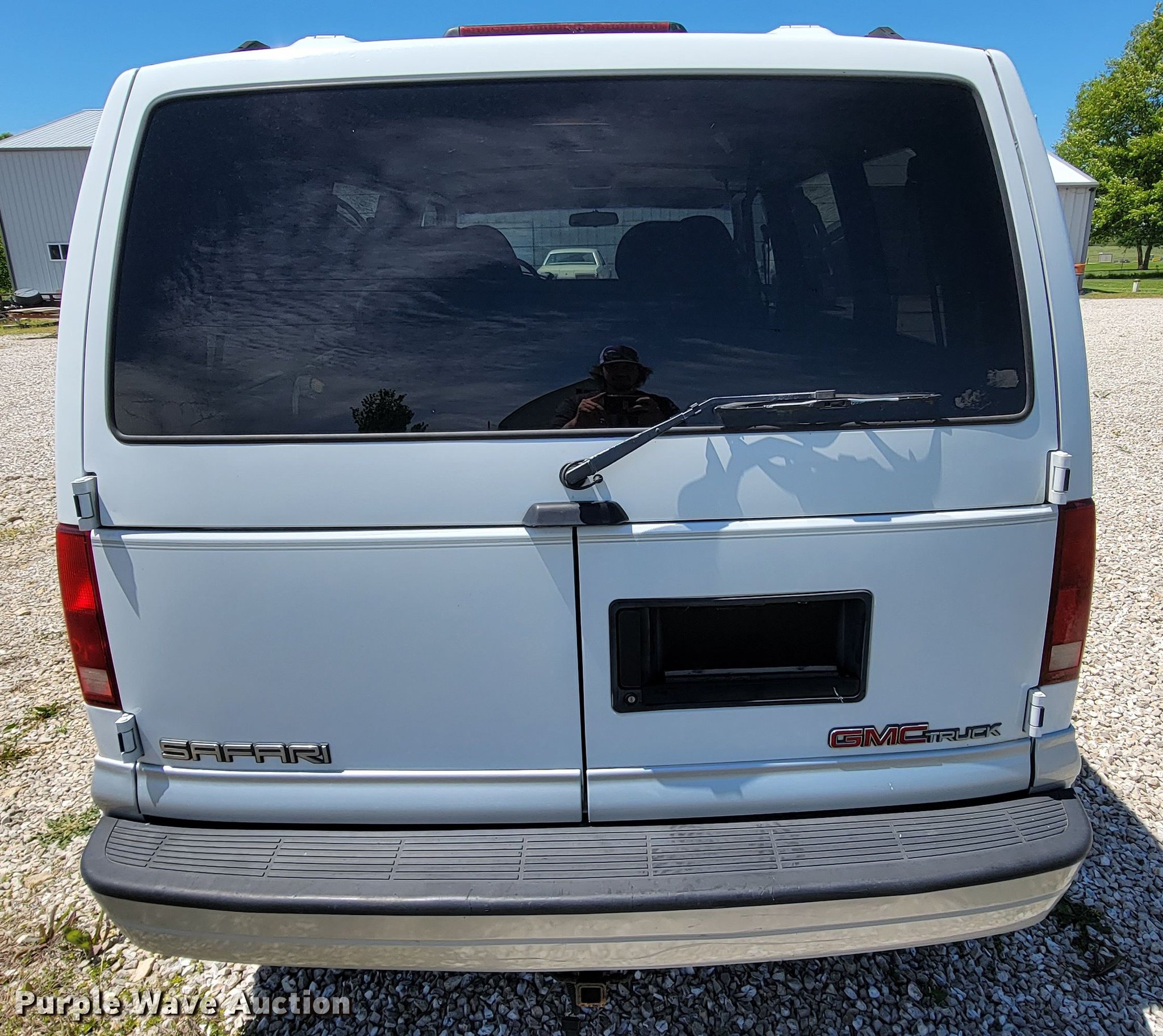 1996 GMC Safari van in Russellville, MO | Item IF9786 sold | Purple Wave