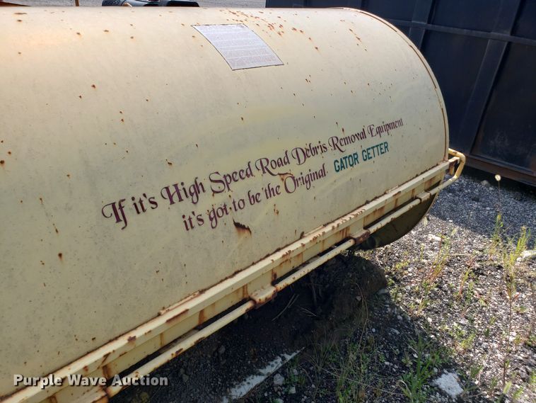 Gator Getter 48x72 debris remover in Kansas City, MO | Item IC9905 sold ...