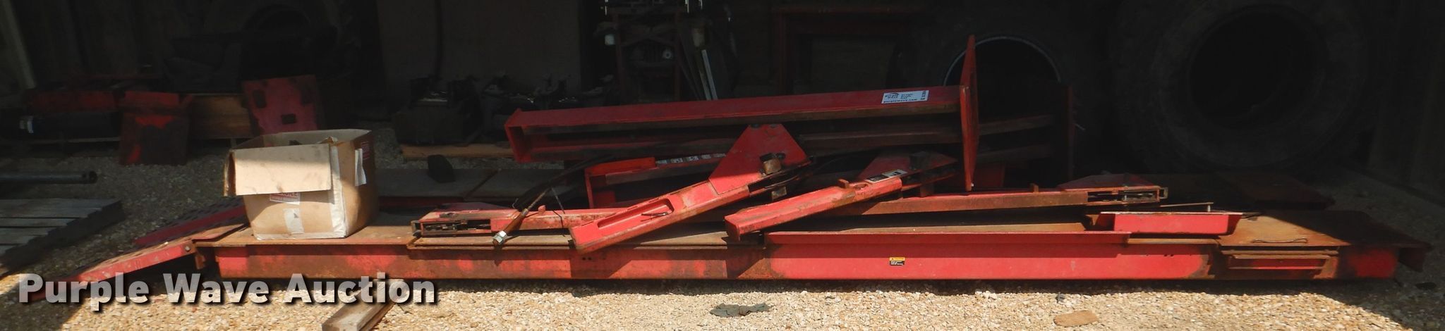 Hunter four post automotive lift in Lawrence, KS | Item DL3004 sold ...