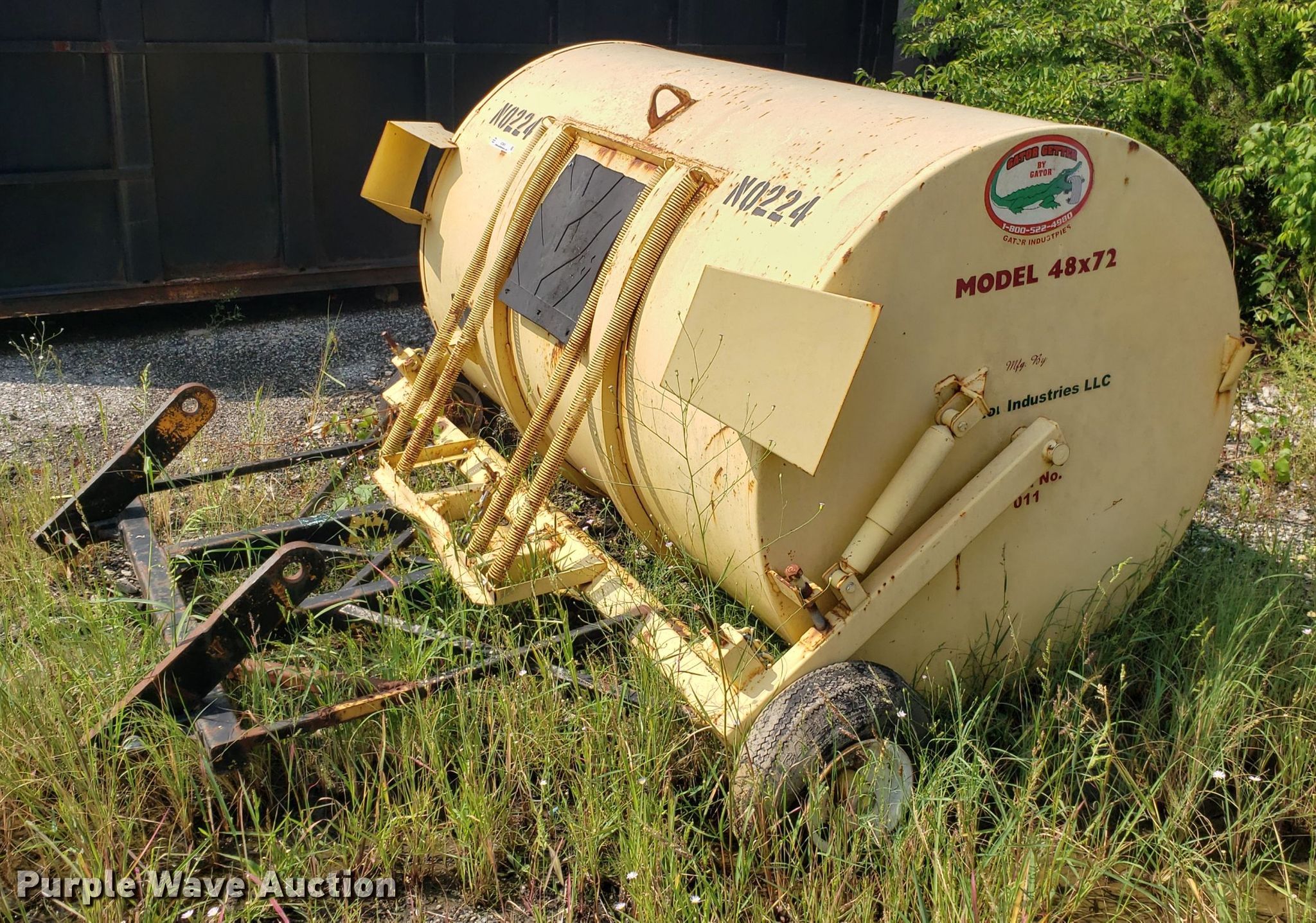 Gator Getter 48x72 debris remover in Kansas City, MO | Item IC9905 sold ...