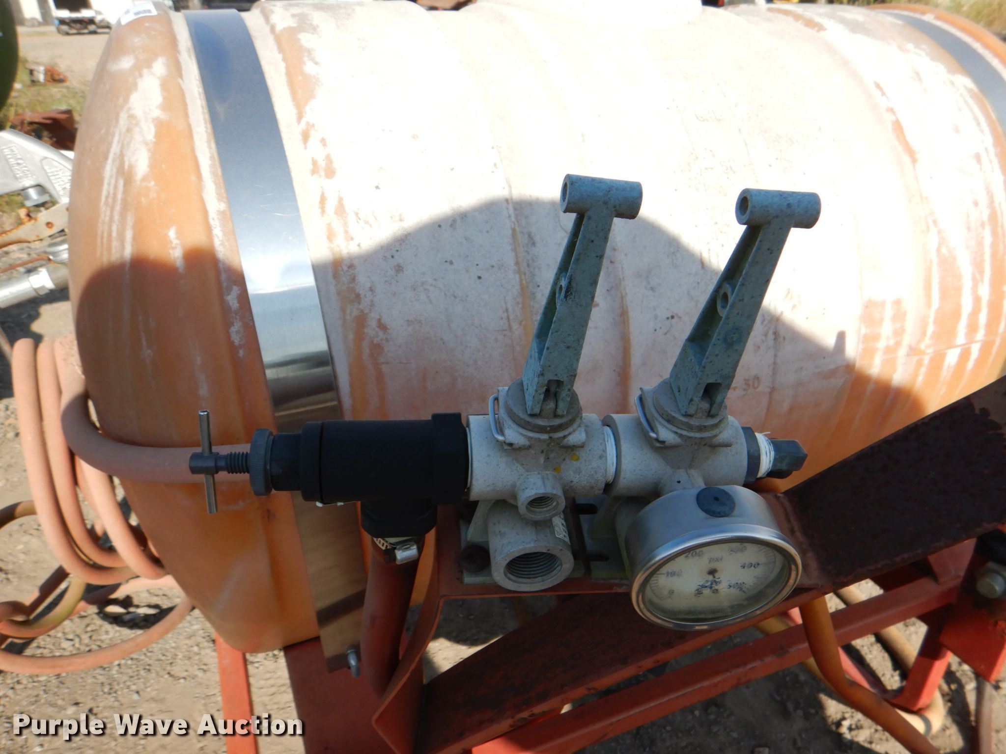 Sprayer in Tahlequah, OK | Item IR9115 sold | Purple Wave