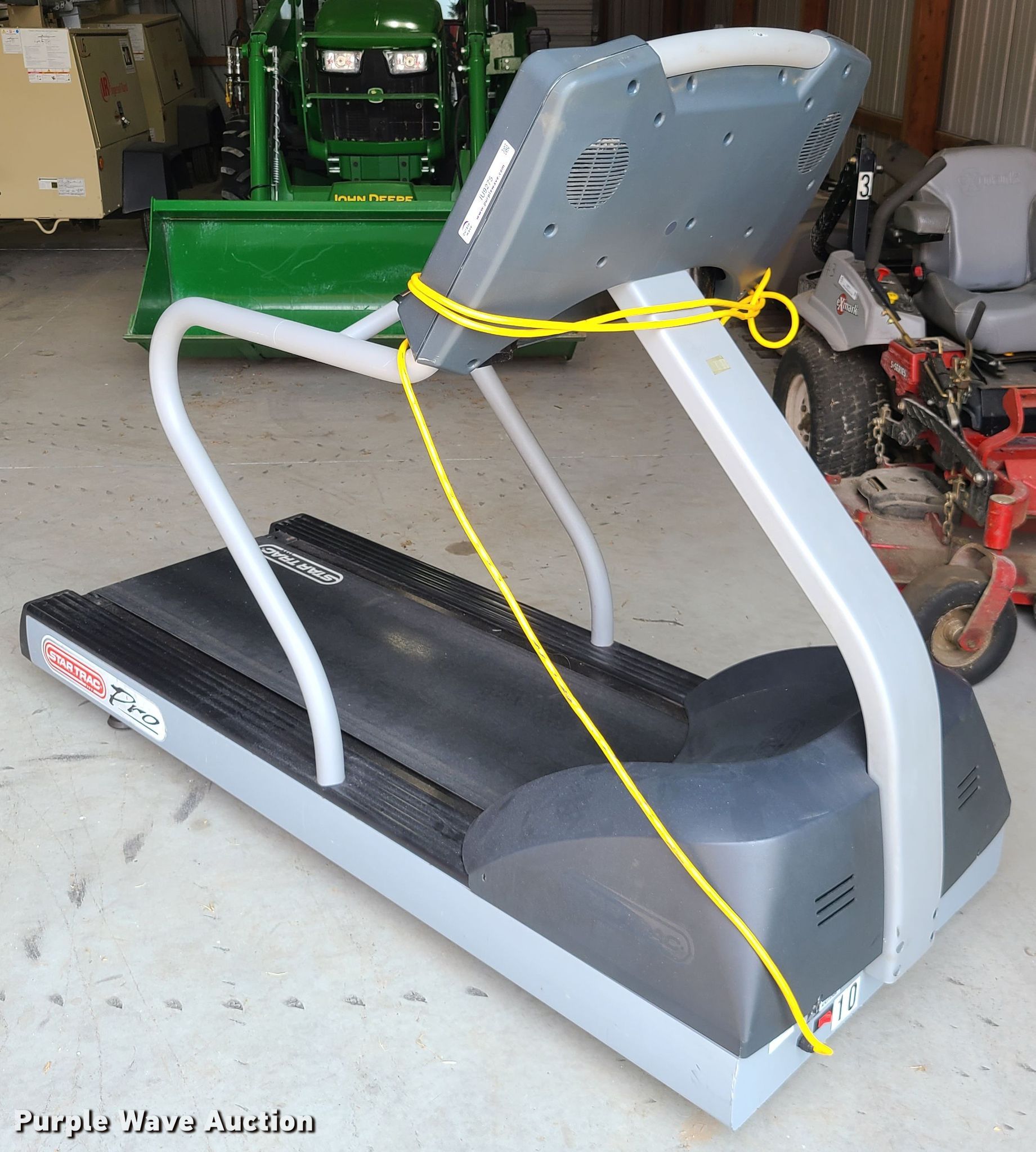 Star Trac Pro treadmill in North Kansas City, MO | Item IU9275 sold ...