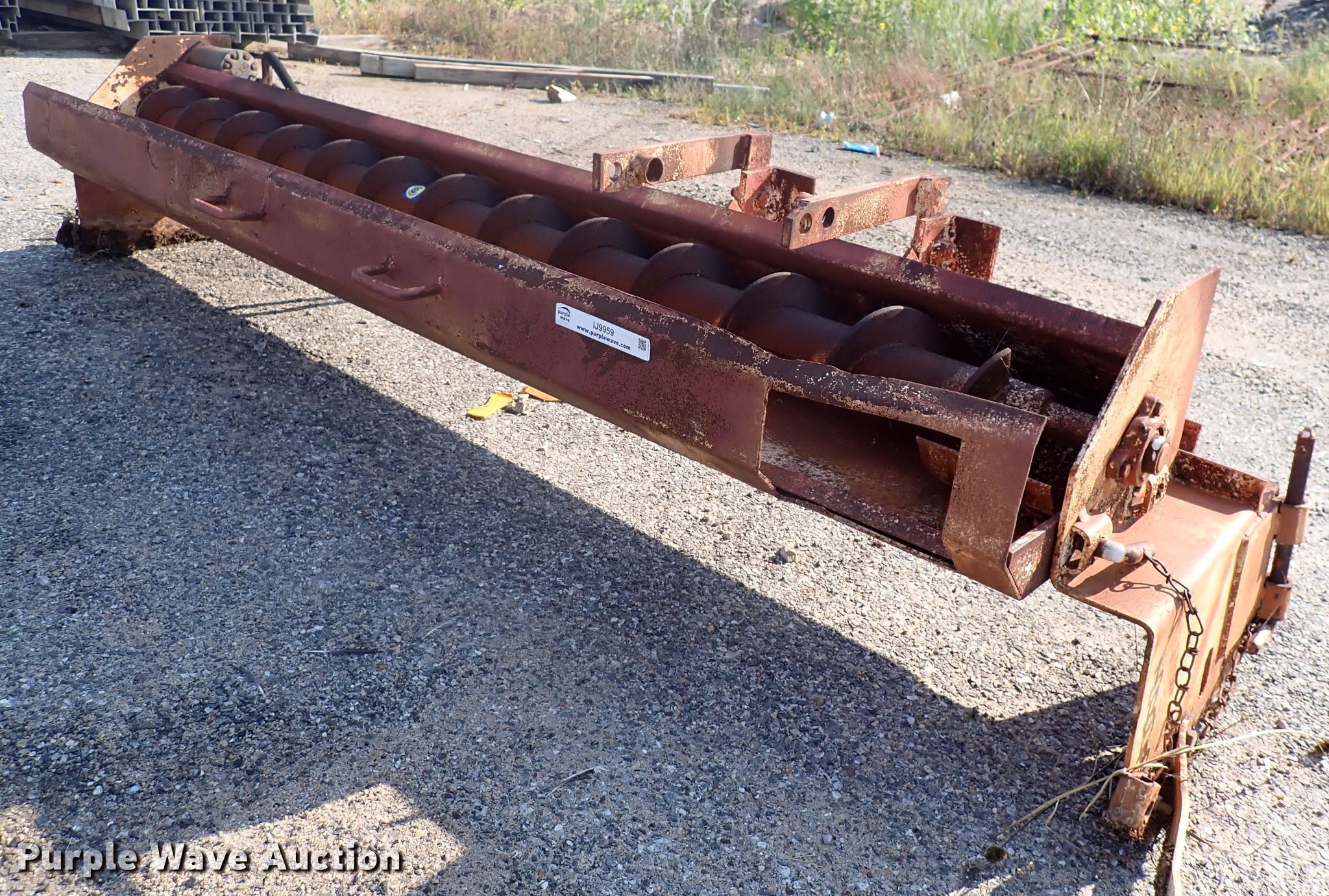 Tailgate spreader in Wichita, KS | Item IJ9959 sold | Purple Wave