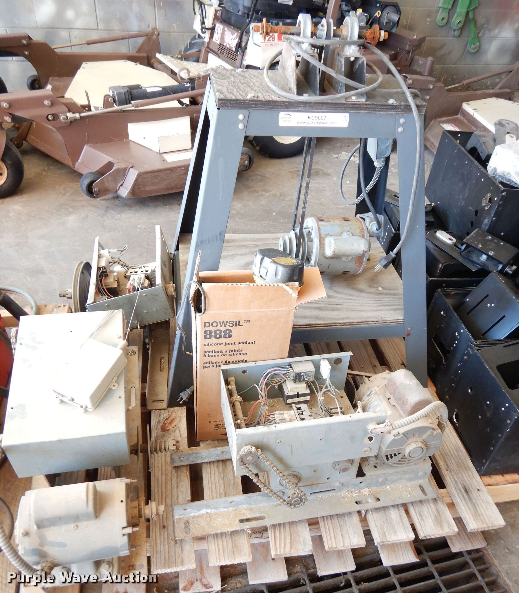 Tools in Topeka, KS | Item KC9007 sold | Purple Wave