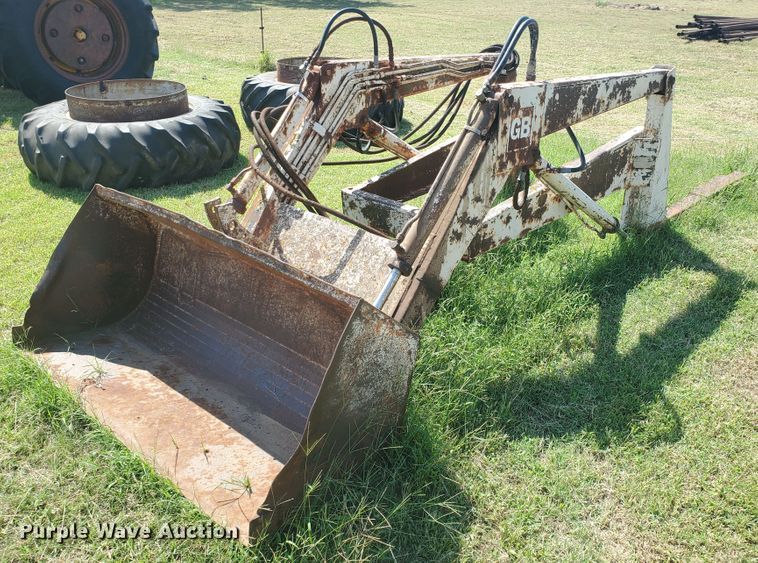 Loader in Ellinwood, KS | Item KK9181 sold | Purple Wave