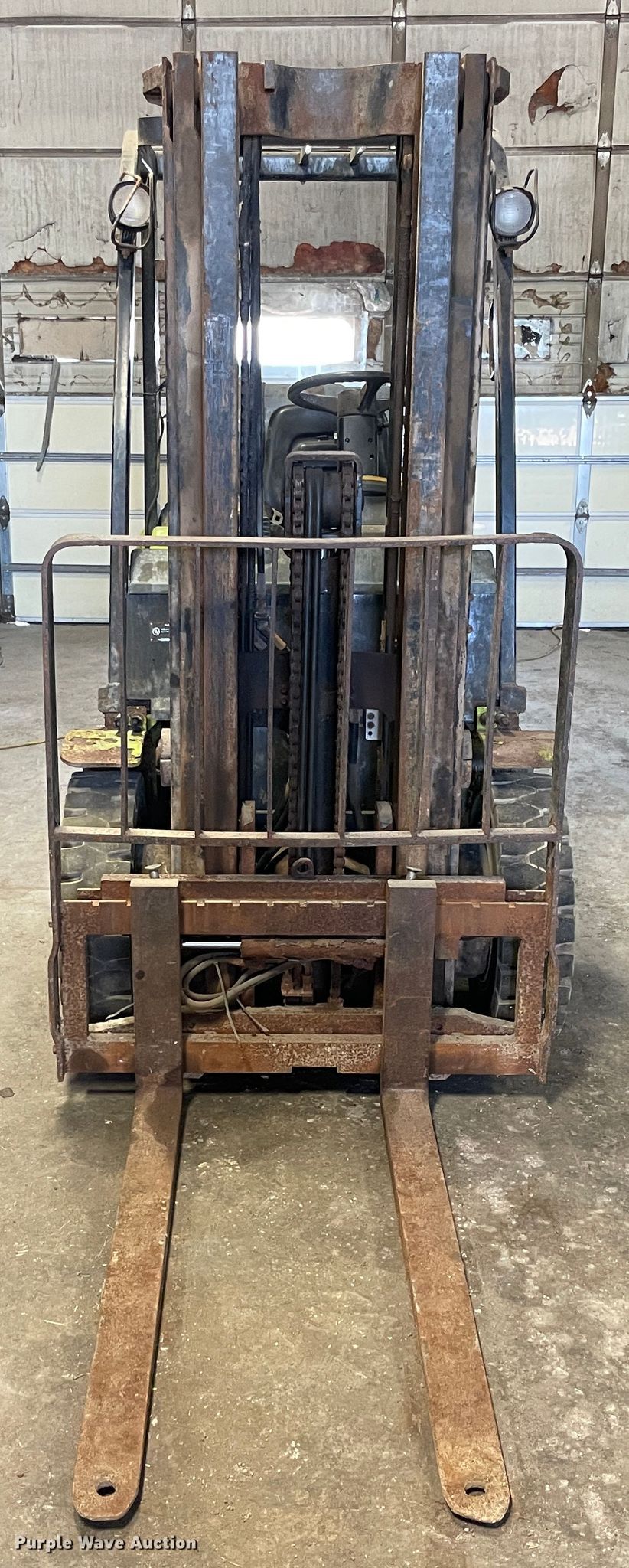 2007 Clark C25 forklift in Pryor, OK | Item JQ9593 sold | Purple Wave