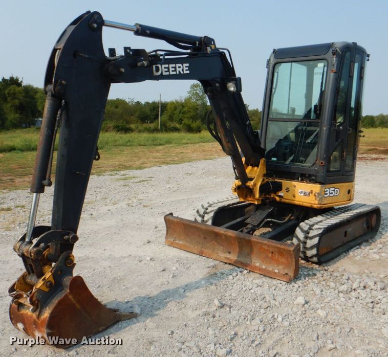2013 John Deere 35D mini excavator in Collinsville, OK | Item HT9426 ...