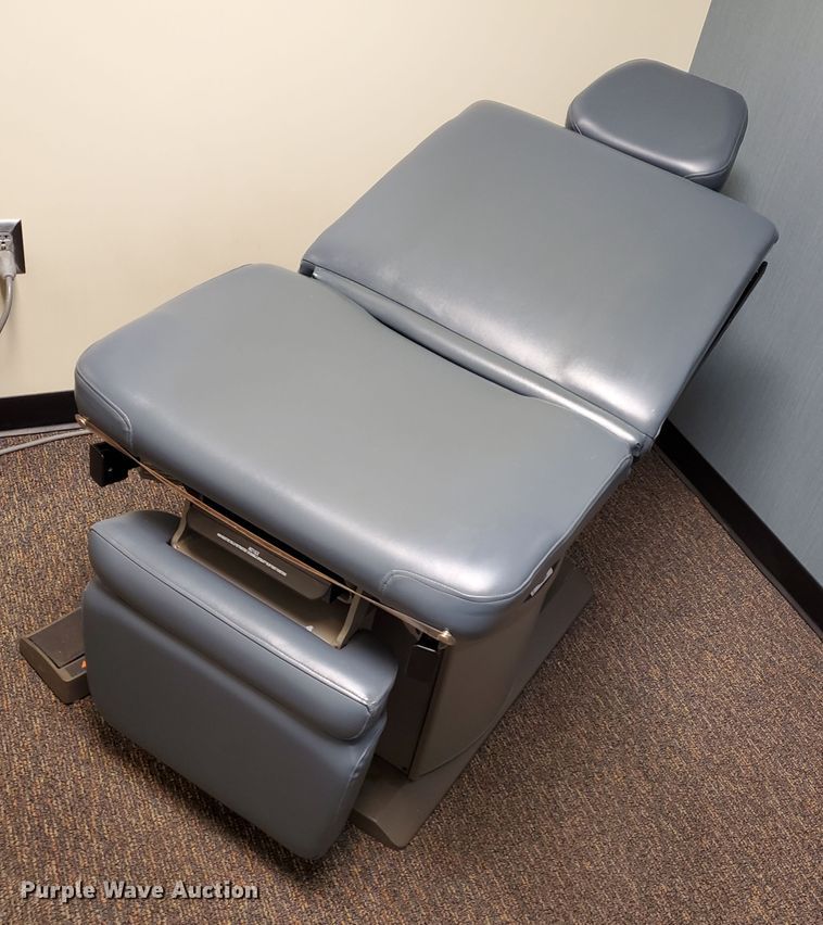 Ritter 75 Evolution exam table in Hays, KS | Item KC9561 sold | Purple Wave