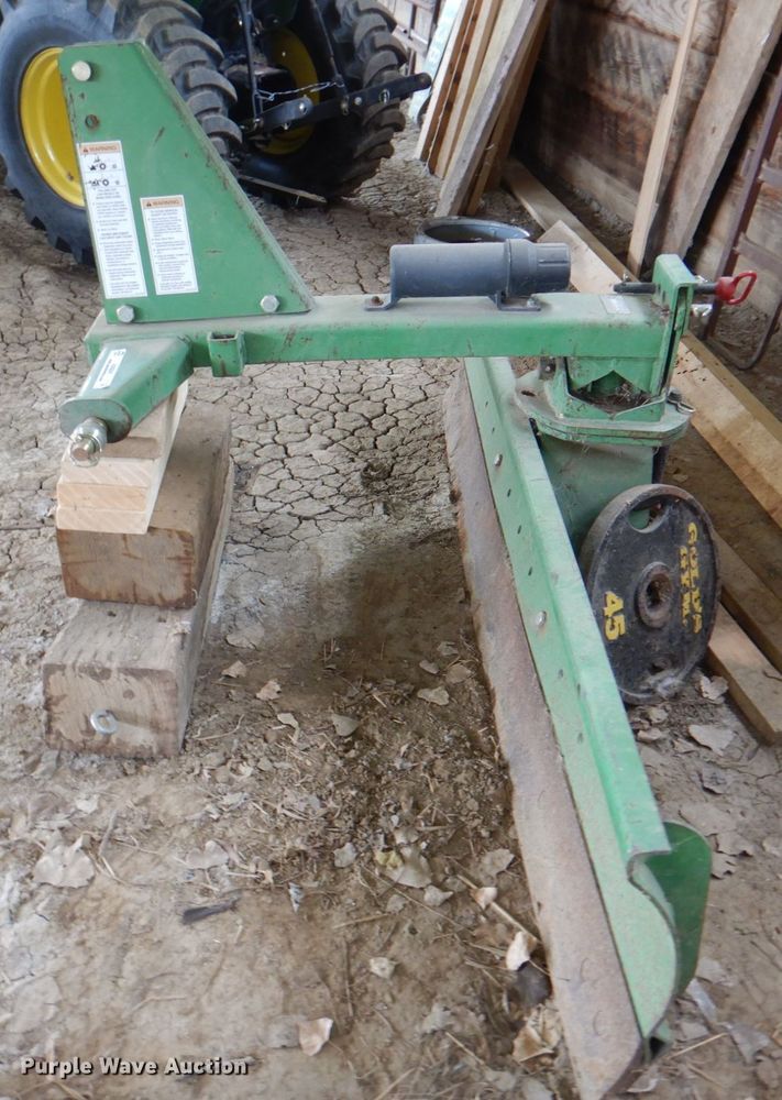 Frontier RB2184 7' W blade in Blair, NE | Item KX9241 sold | Purple Wave