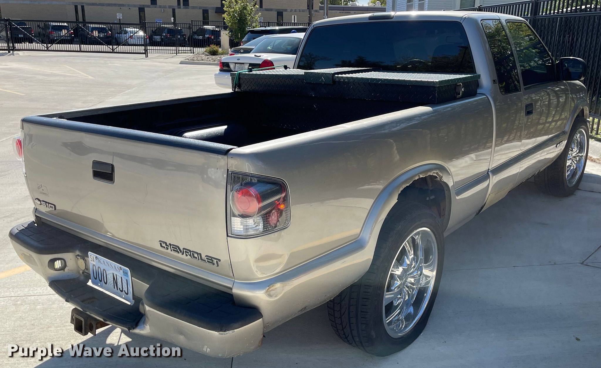 1999 Chevrolet S10 Ext. Cab pickup truck in Salina, KS | Item IK9555 ...