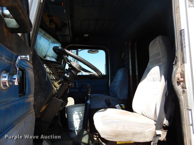 1994 Peterbilt 377 semi truck in Gate, OK | Item DM5120 sold | Purple Wave