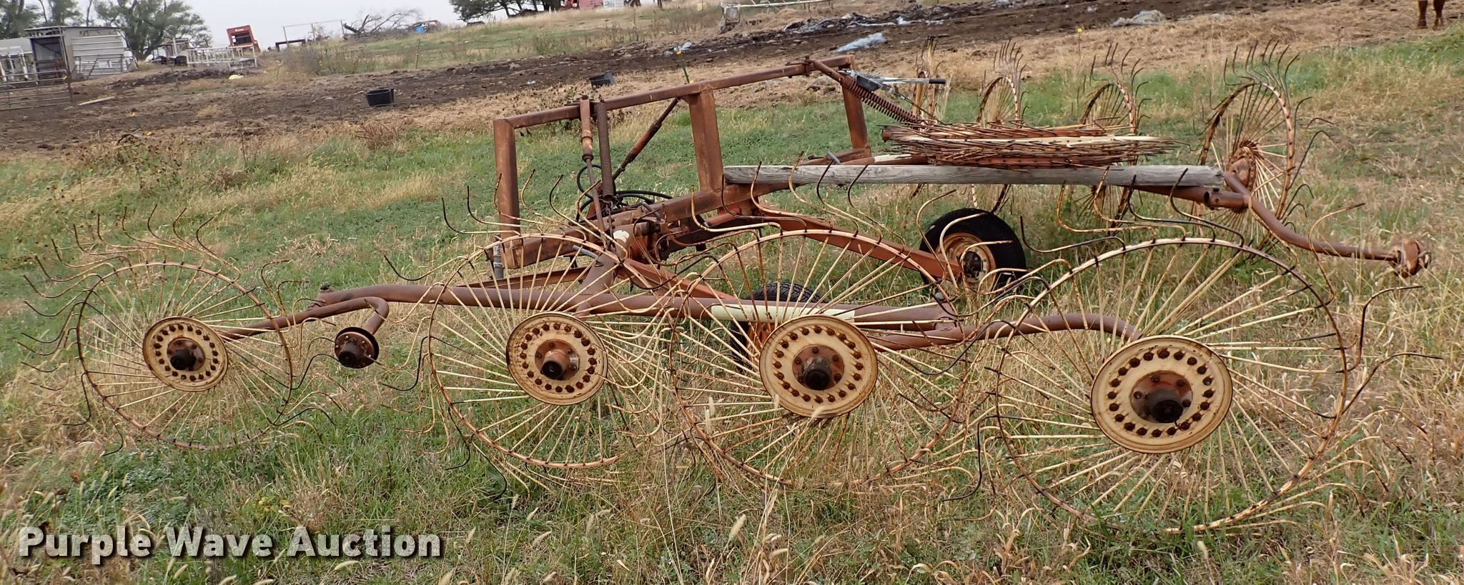 Hay rake in Walton, KS | Item DN2189 sold | Purple Wave