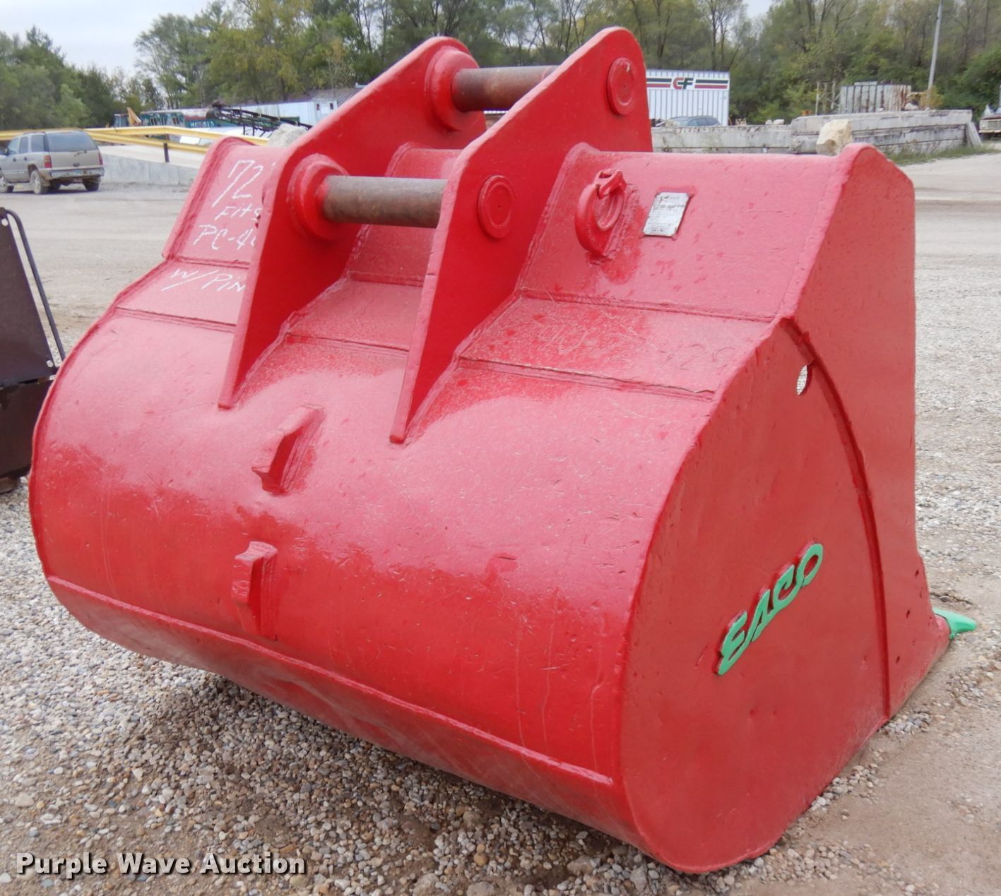 Esco 72"W excavator bucket in Woodstock, IL | Item JS9487 sold | Purple ...