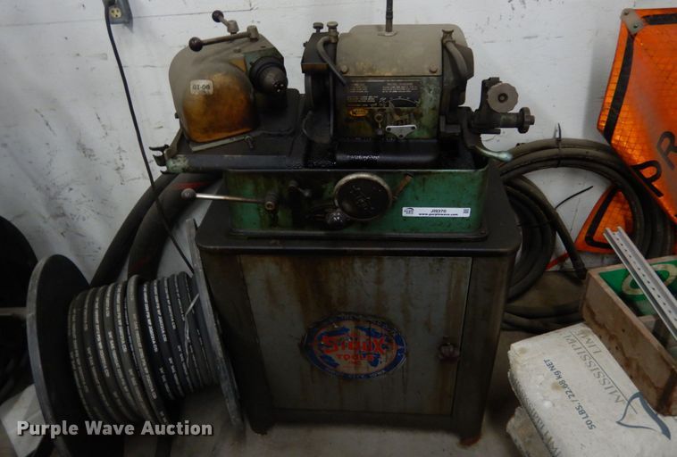 Sioux 685L valve grinder in Macon, MO | Item JI9370 sold | Purple Wave