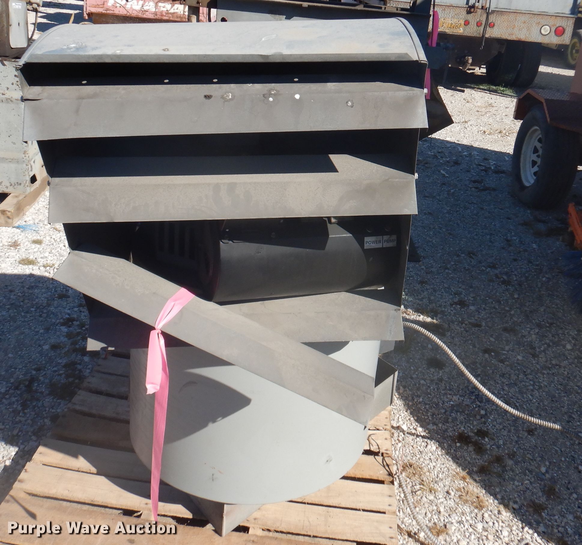 Fan in Fayetteville, AR | Item DA5476 sold | Purple Wave