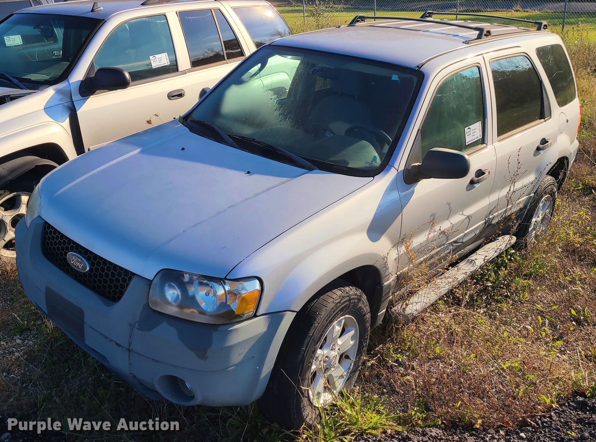2005 Ford Escape SUV in Oak Grove, MO | Item DK1310 sold | Purple Wave