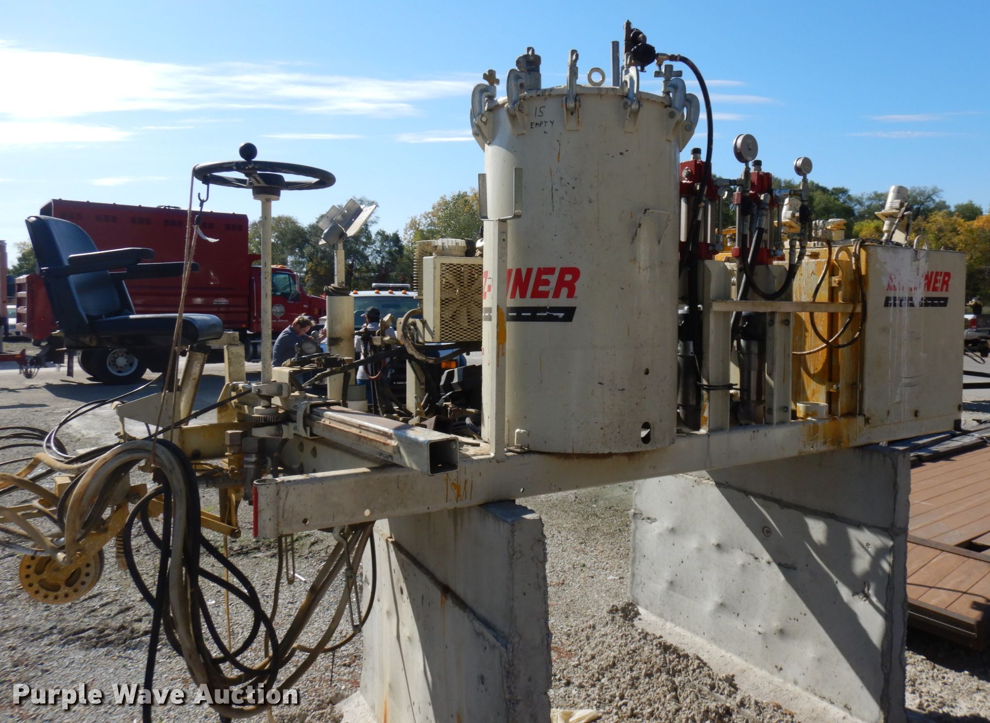 EZ-Liner AL120 paint striper in Waterloo, IA | Item JS9496 sold ...