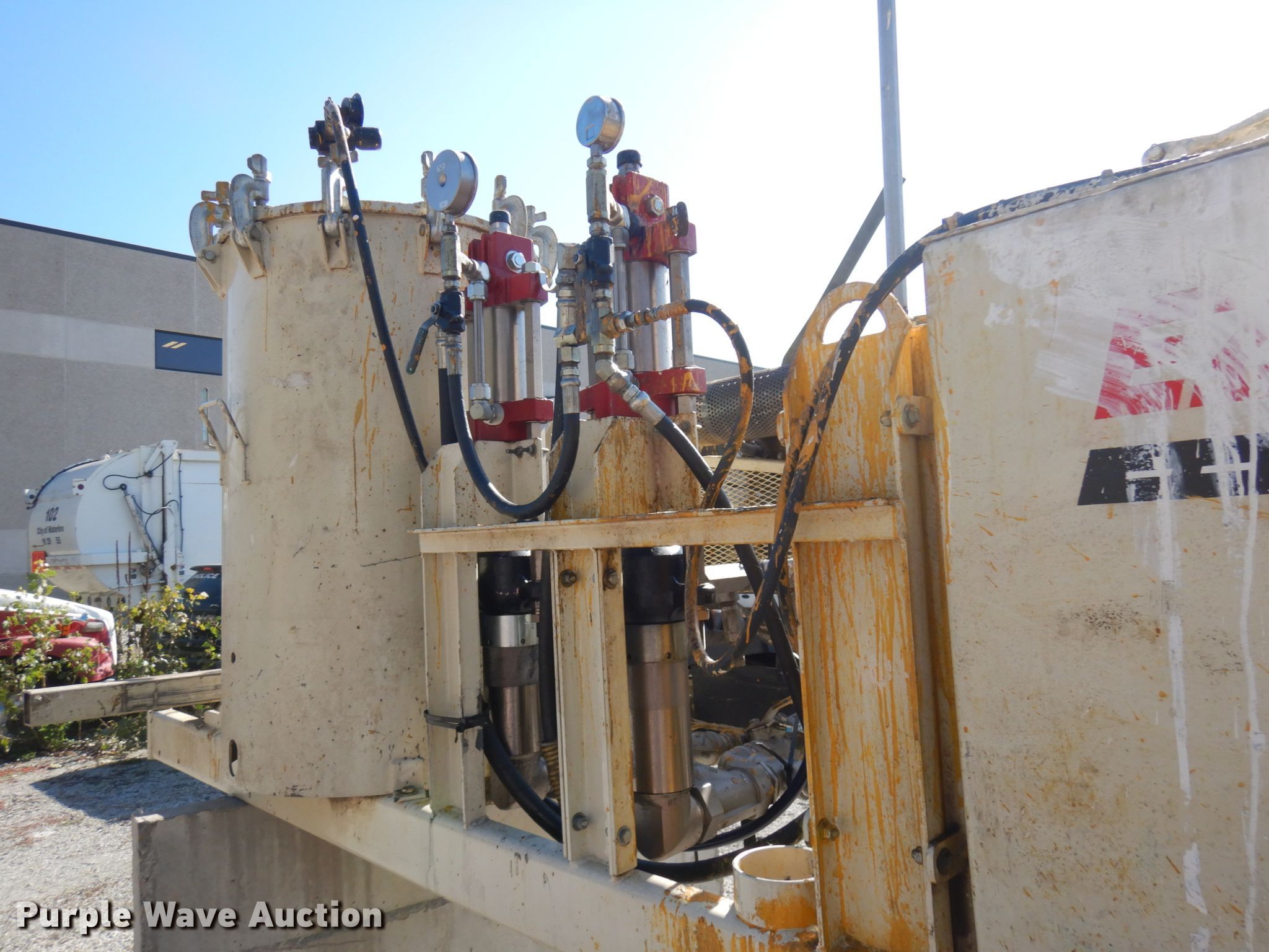 EZ-Liner AL120 paint striper in Waterloo, IA | Item JS9496 sold ...