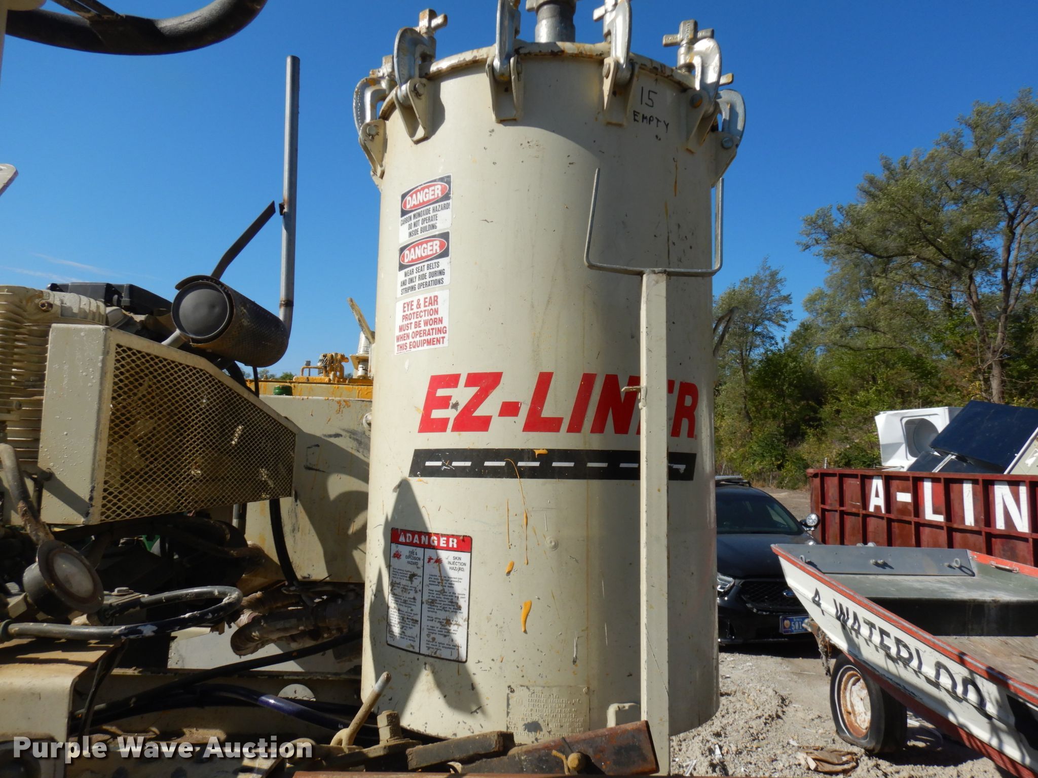 EZ-Liner AL120 paint striper in Waterloo, IA | Item JS9496 sold ...